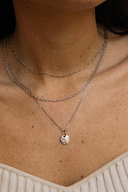 Maria Black - Katie Necklace Gold - Smykker – Nour Butikken